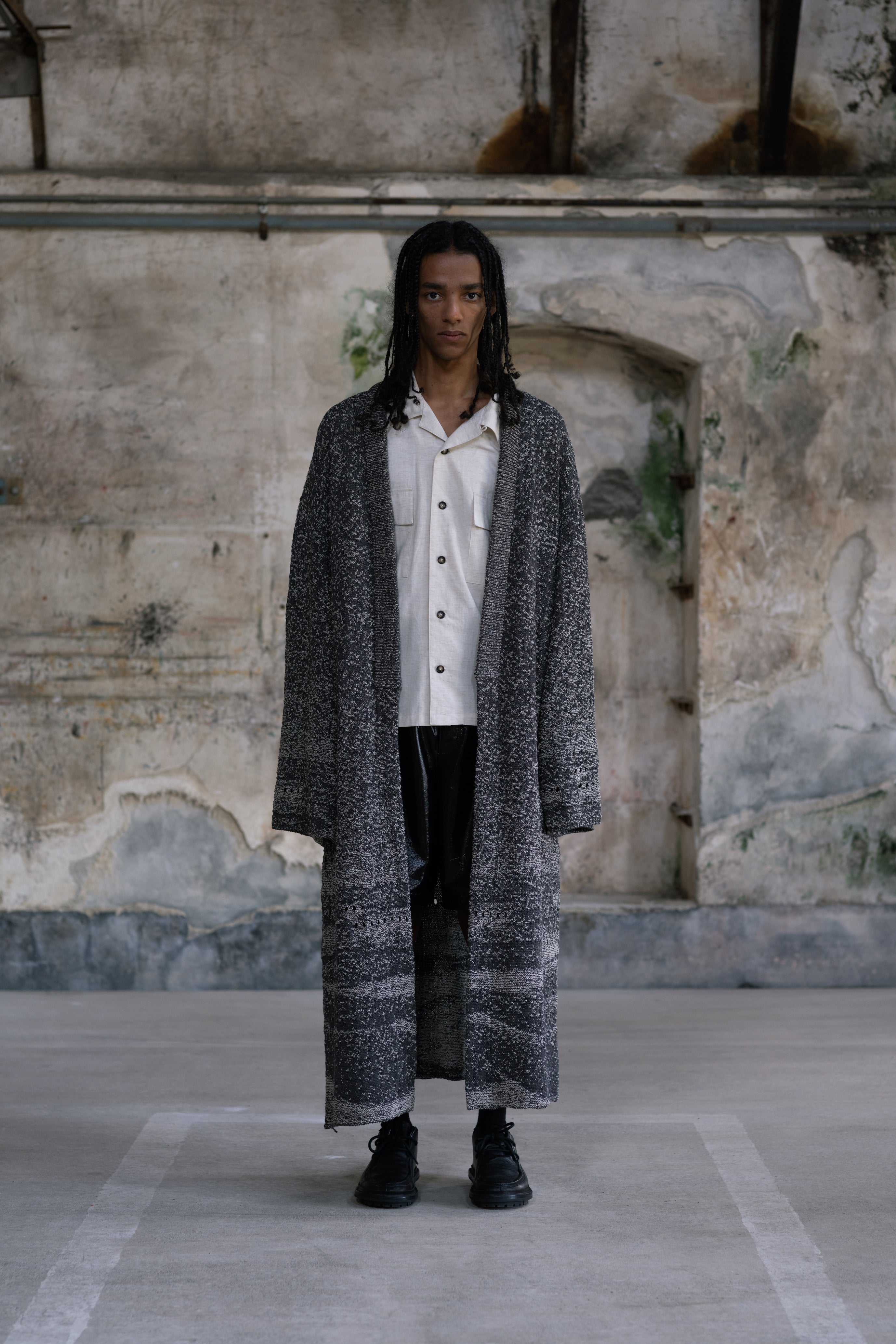 season 01 "black tide, ash beach" | daisuke tanabe